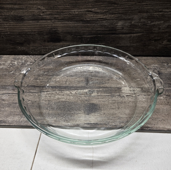 Pyrex | Kitchen | Vintage Pyrex 229 Crimp Edge Clear Glass Deep Pie ...
